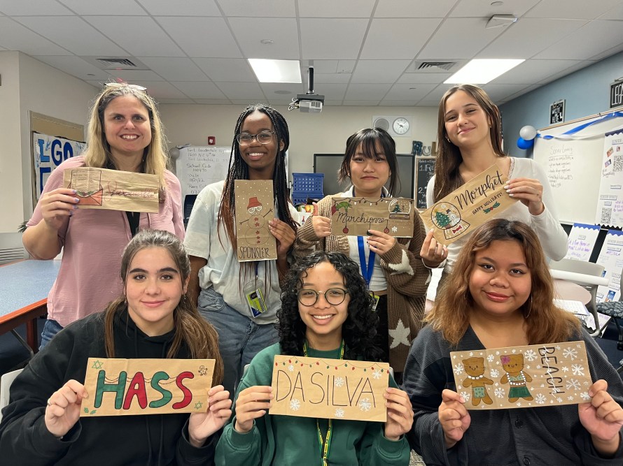 Fort Lauderdale’s Future Educators Embrace Their Community – The Navigator